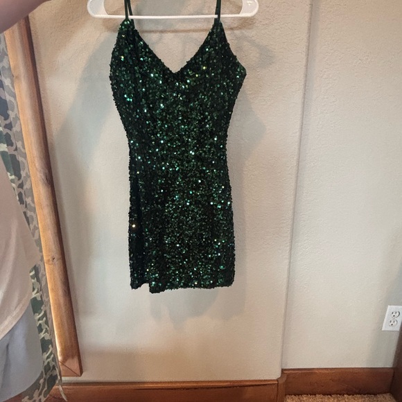 Windsor | Dresses | Windsor Green Sequin Mini Dress | Poshmark